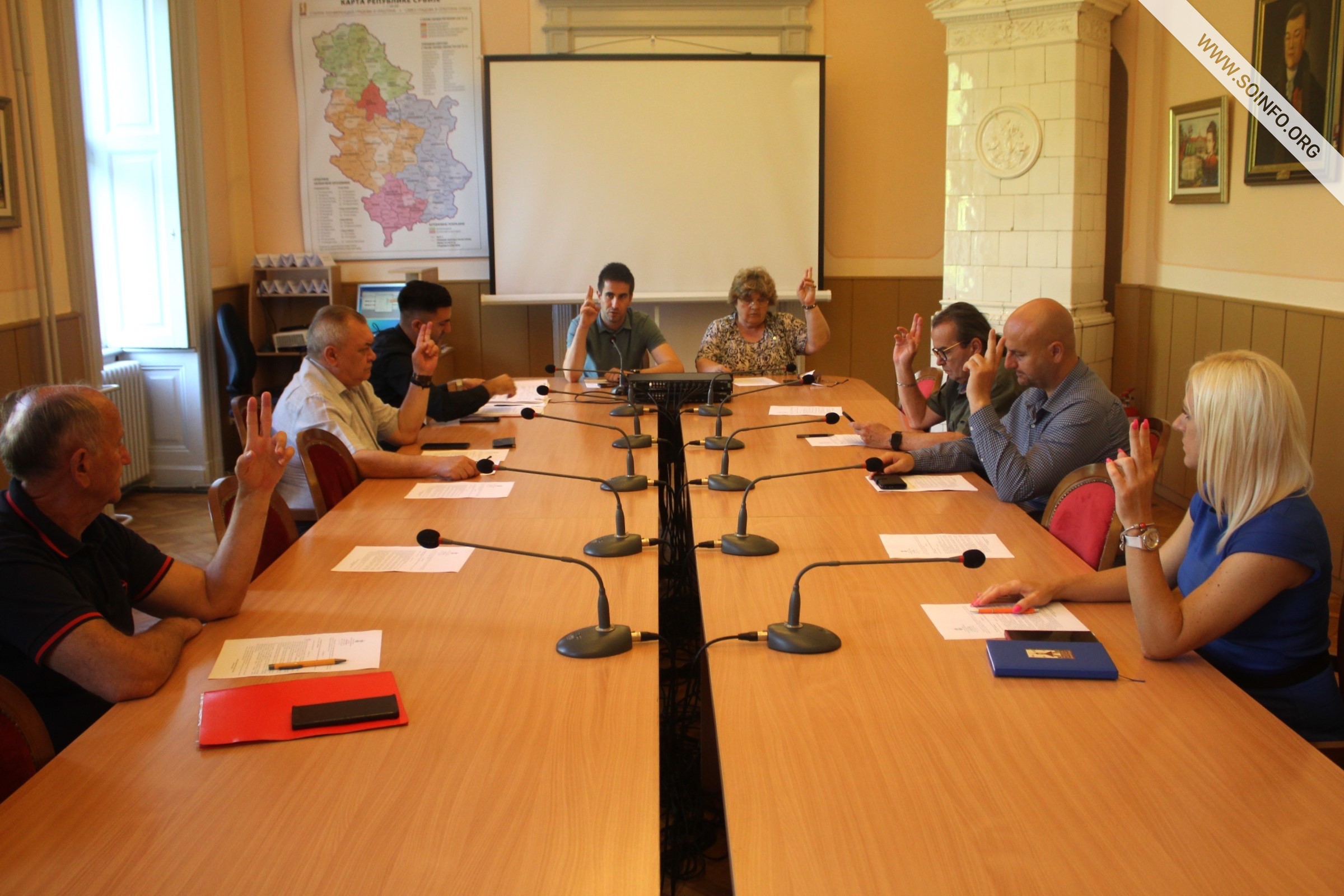 Gradsko veće odobrilo sredstva za školu Dositej Obradović - Vesti iz ...